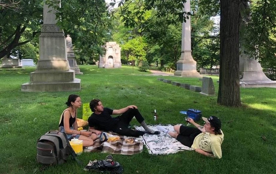 Laugh, Picnic & Party. Cemetery Residents Don't Mind the Noise