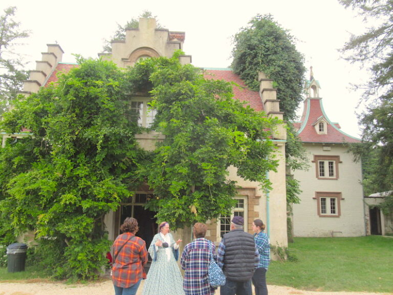 Nature, History, and Storybook Villages Fill New York’s Hudson River ...